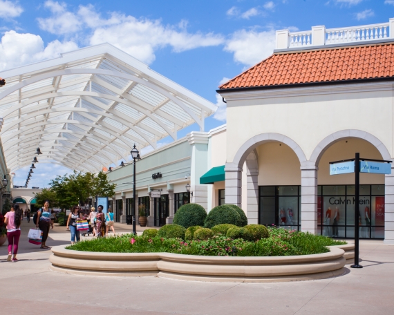 Naples Outlet Center – Lettuce Lake RV Park